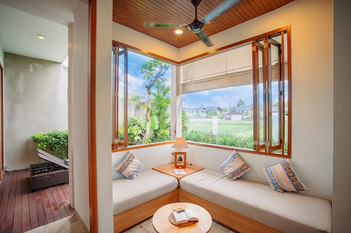 Romantic 1br Villa With Rice Field View In Ubud - Bali