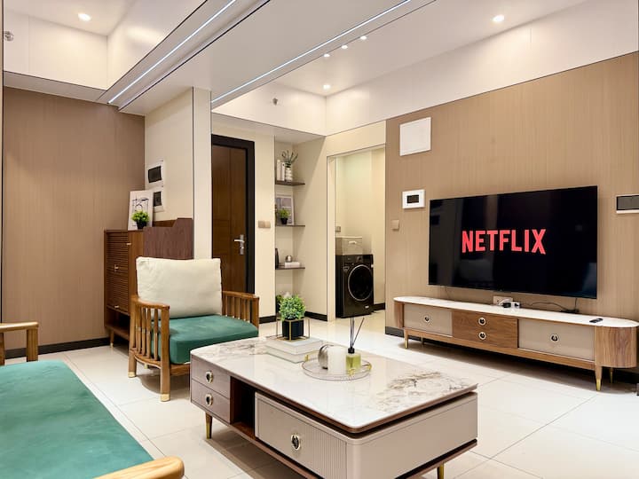 Bgc Luxe Family Stay | 3br W/ King Beds, Pool&wifi - Parañaque