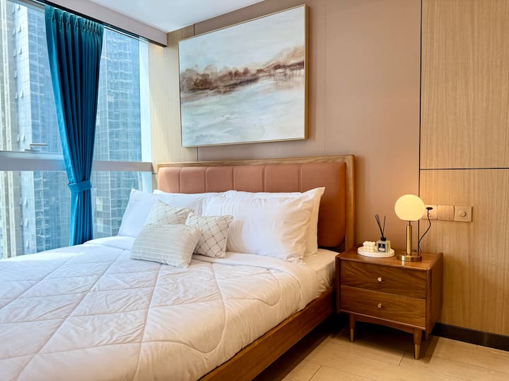 Uptown Bgc Luxury 3br | King Beds | Pool & Wifi - Taguig