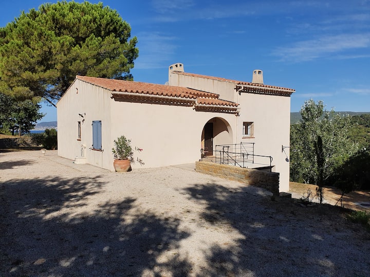 La Cadière D'azur 
Vue Mer Au Cœur Des Vignes - La Cadière-d'Azur