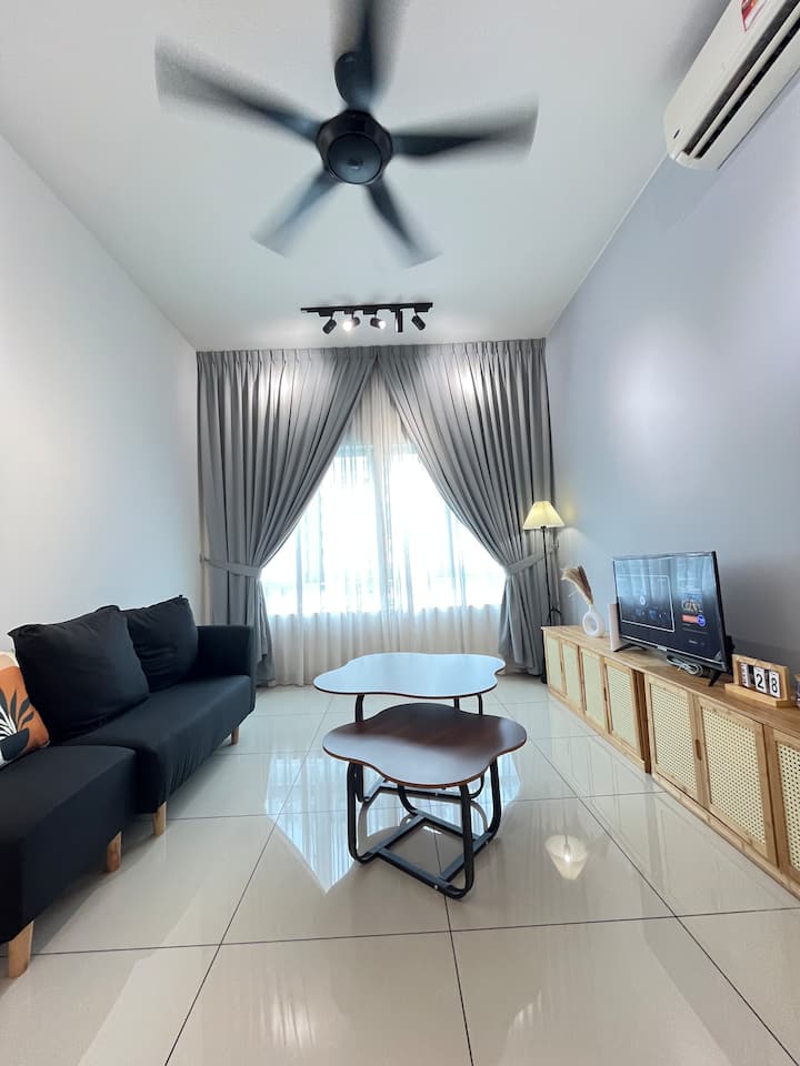 Muji Savanna Southville City/internet/smart Tv - Bangi