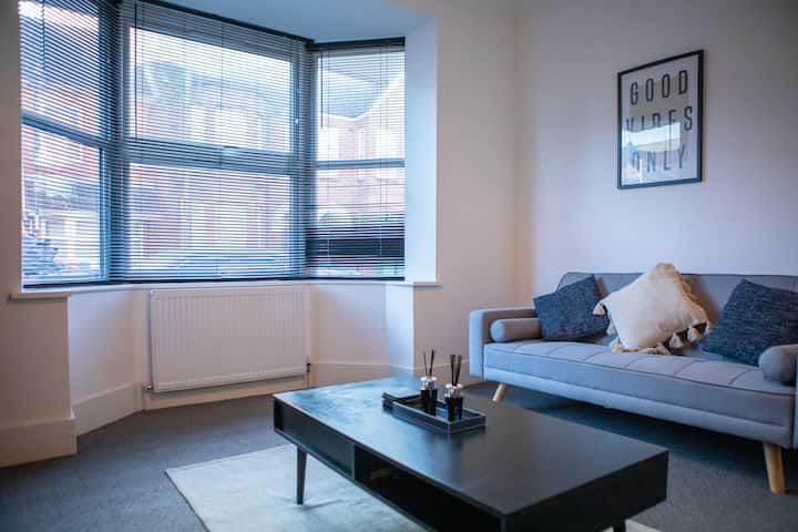 Rigby Residence - Huge 5 Bed - Free Parking - Southampton