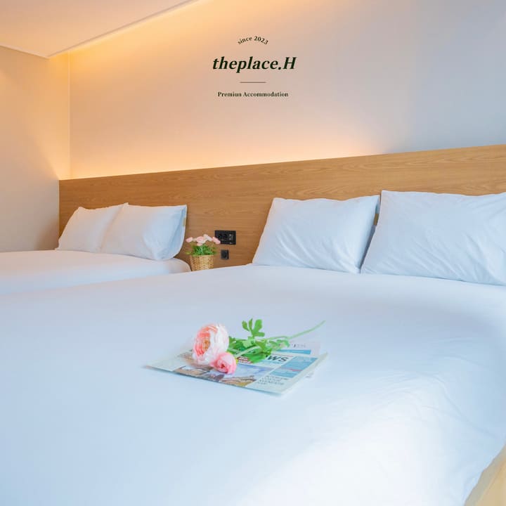 Theplace.h-14 > 2beds | 초고층 와이드룸 | 오션&시티뷰 | 최대6인 - 부산광역시