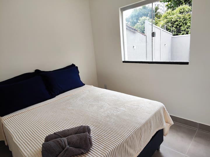 Z102- Excelente Localização, Térreo E Novo - Goiânia