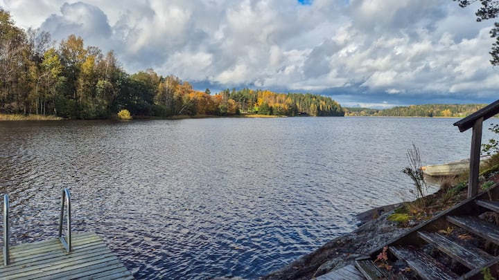 Lakeside Cottage - Amazing Views - Kauniainen