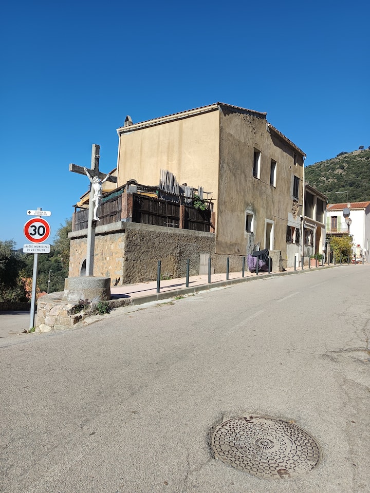Maison Paisible Et Spacieux - Asco