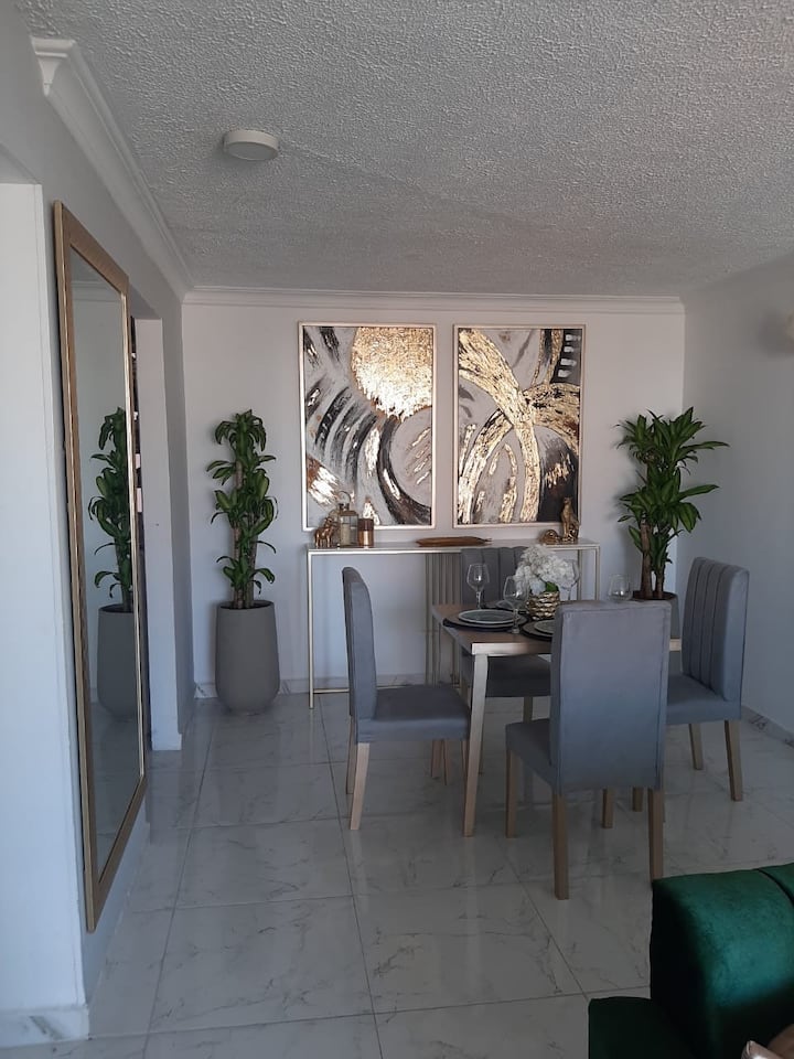 A Media Cuadra De Cc Buenavista - Barranquilla