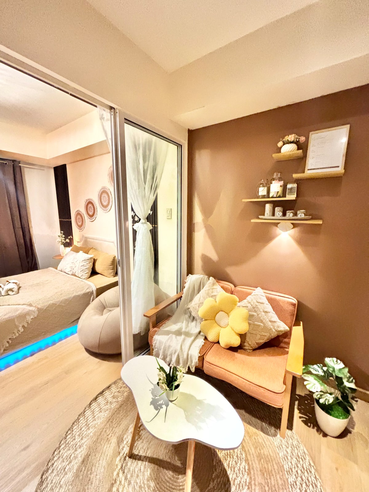 A's Suite Escape - Azure - Airbnb