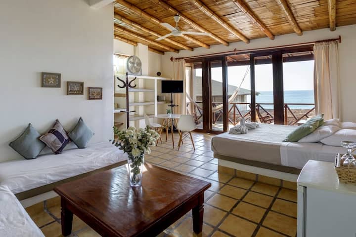 Casa De Playa Hotel
En Las Pocitas De Mancora - Máncora