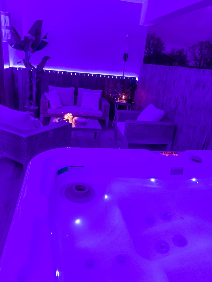 « Le Cocon Rose : Jacuzzi, Rêve Et Douceur » - Belin-Béliet