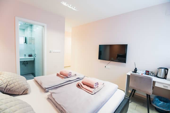 Cyan Room - Zagreb