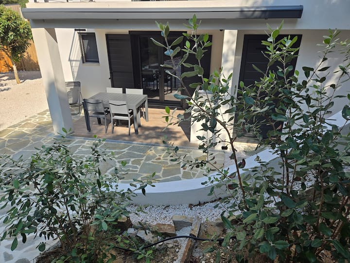 Logement Neuf 4 P. Tout Confort-calme-mer à 200m - Le Lavandou