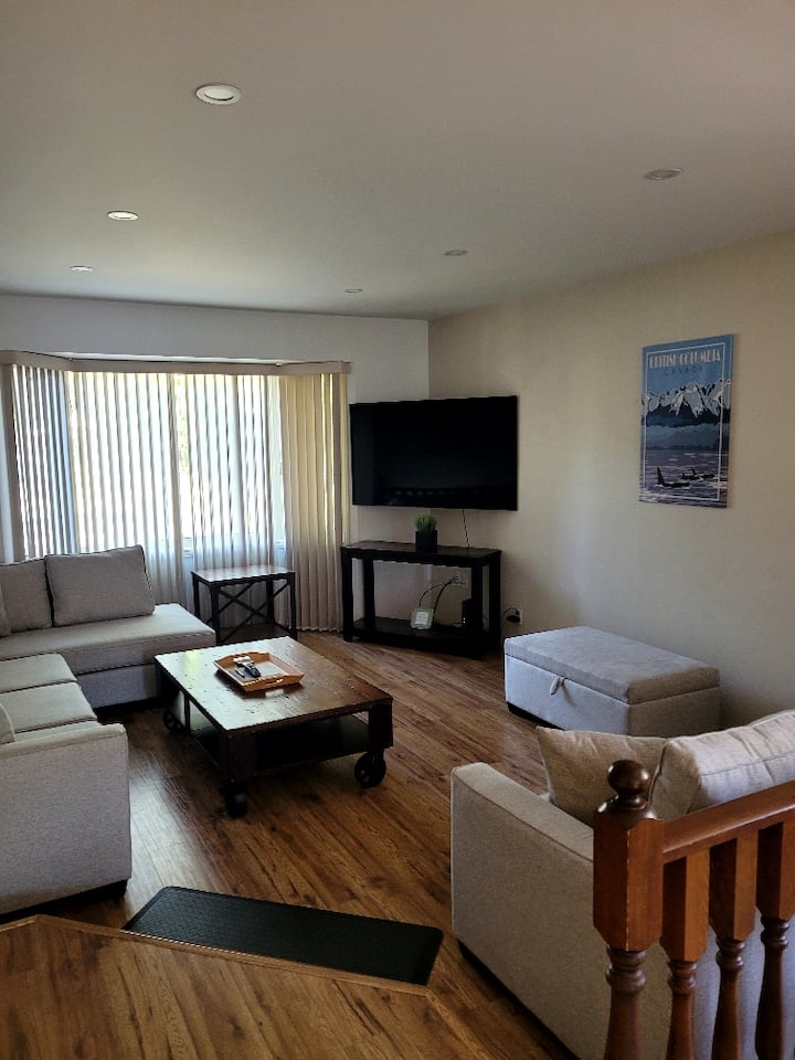 Hemlock House - Sicamous