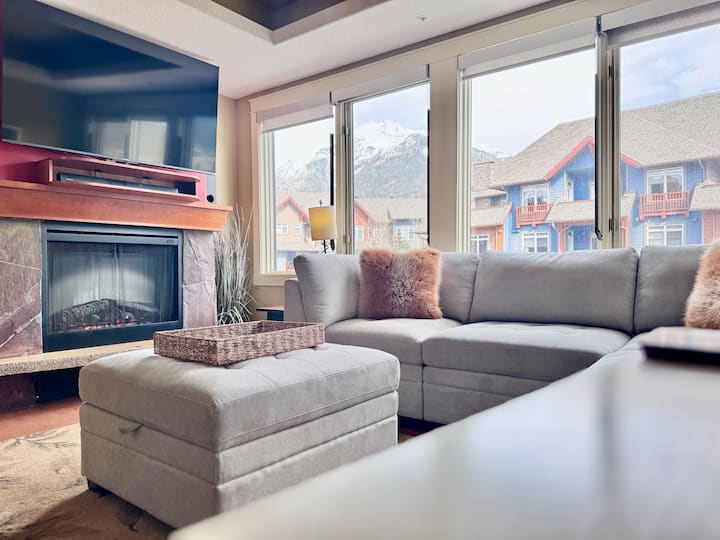 Luxury Resort Condo - Sleeps 6 - Canmore