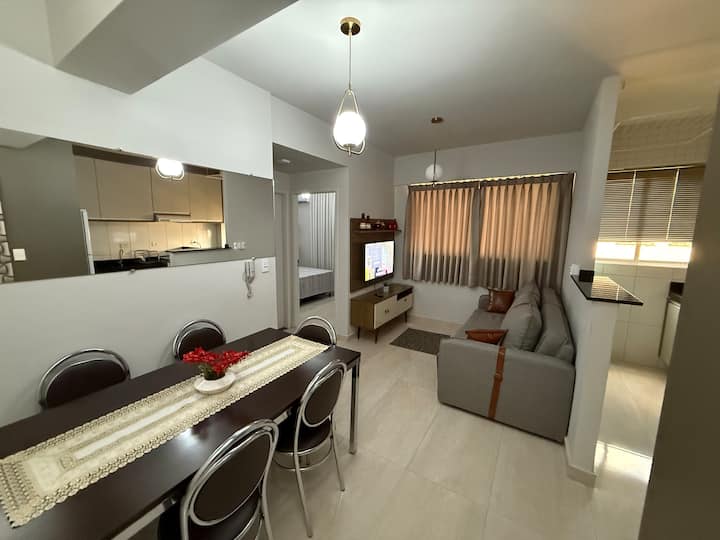 Apartamento 2 Quartos Com Ar-condicionado - Maringá