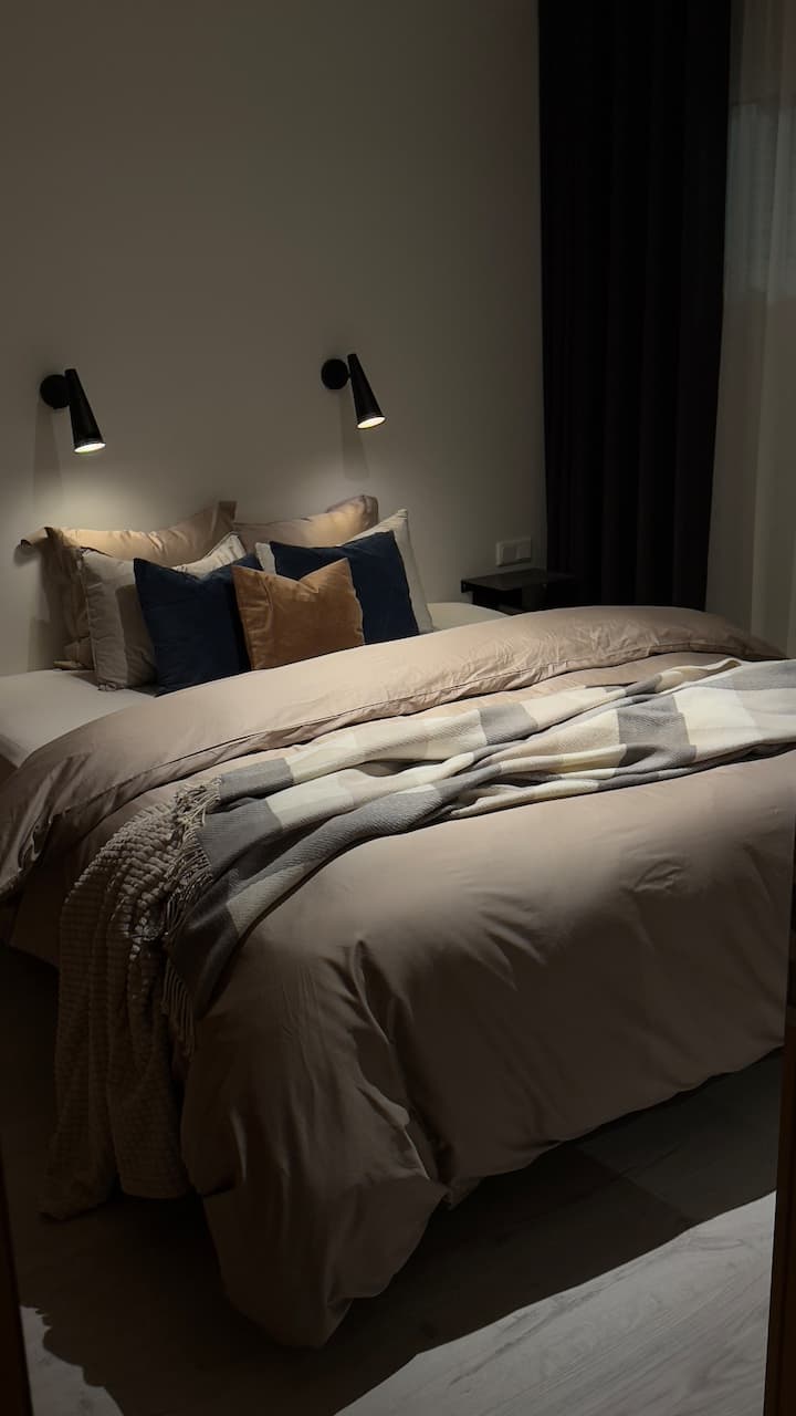 Cozy, Spacious, Kingbed, Amazview, 10 Min From Dt. - Reykjavík