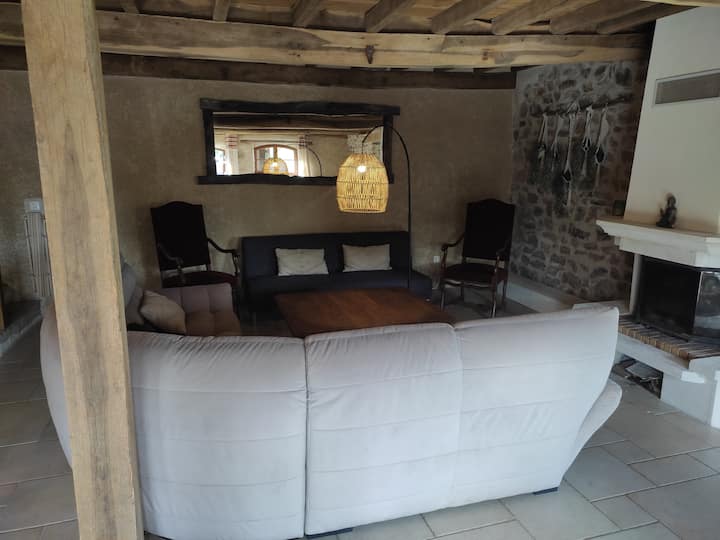 Gîte Spacieux Avec Vue Imprenable Sur Le Morvan - Yonne
