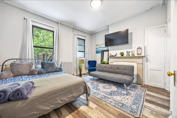 Private Chelsea Studio, Shared Bathroom - New York City