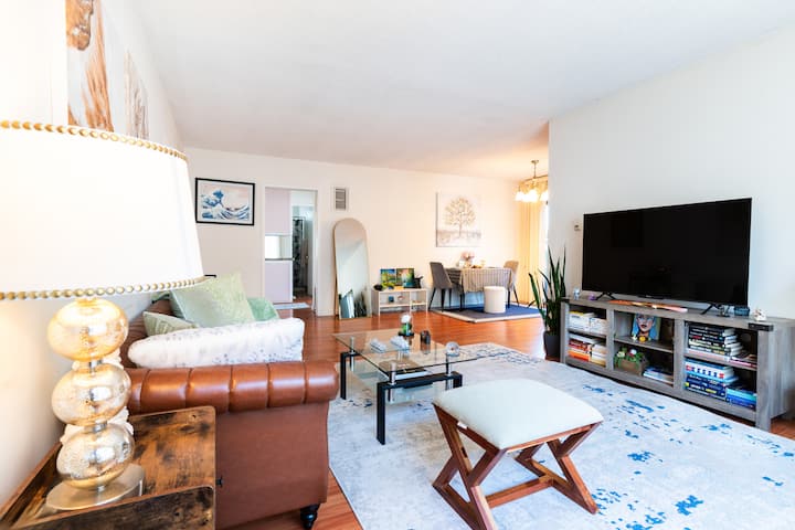 Melrose Gem - Beverly Hills, CA