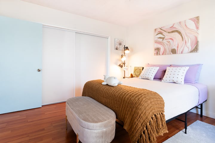 Melrose’ Gem - West Hollywood