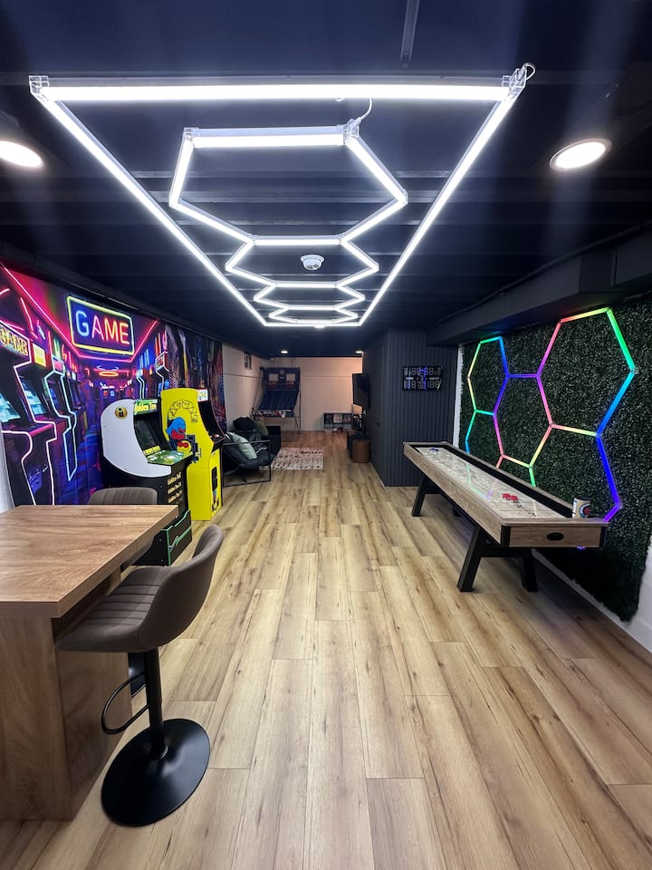 Luxury 3br- Game Room Cle Clinic Uc & Little Italy - Cleveland, OH