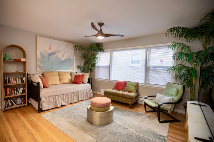 2 Kng Bdrms/1 Parking/18 Min To O’hare & Allstate - Chicago, IL