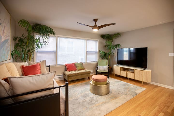 2 Kng Bdrms/1 Parking/18 Min To O’hare & Allstate - Brookfield, IL