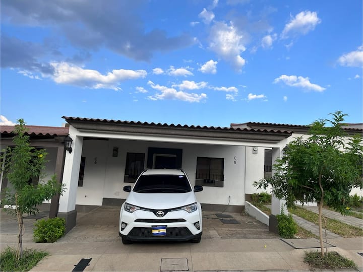 Casa Oasis En San Miguel - El Salvador