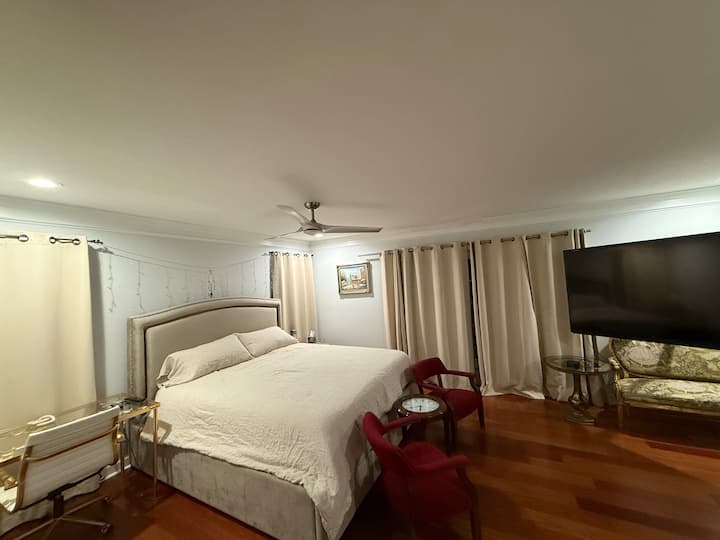 Garden View Master Bedroom - Apex, NC