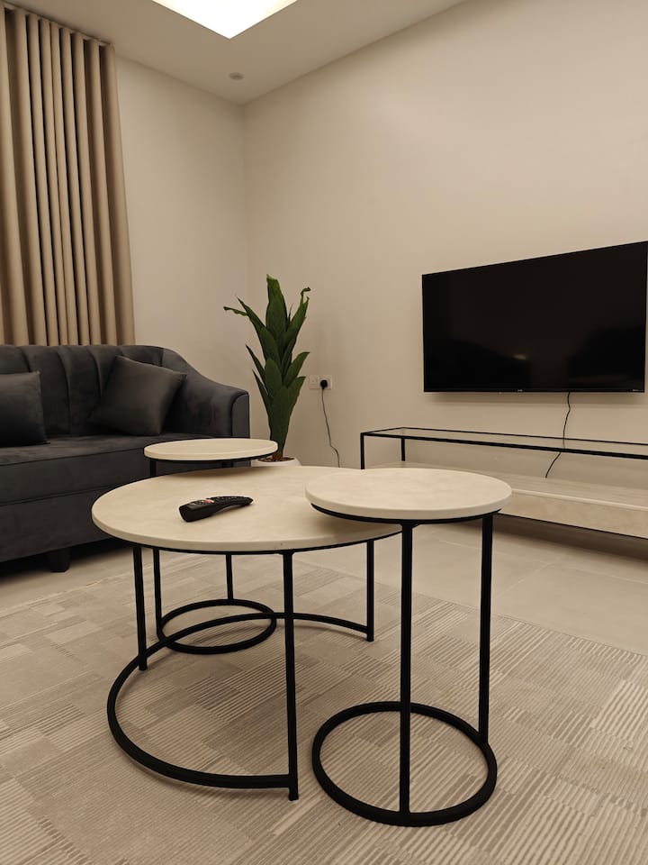 3 Bedroom Apartment - 009 - Medina (Saudi Arabia)