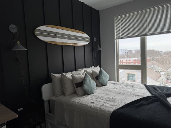 The Harvey: Large • Near T • Gym • Kitchen • W/d - Brandeis University, Waltham