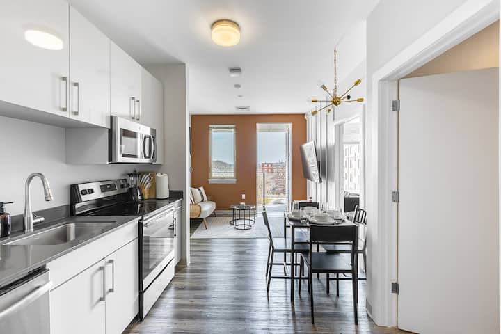 The Harvey: Large • Near T • Gym • Kitchen • W/d - Boston, MA