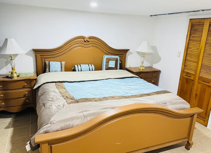 Welcome To A Luxurious Basement - Newark, NJ