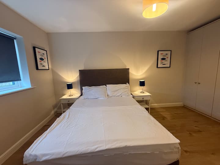 Comfortable Bedroom For Two - Celbridge