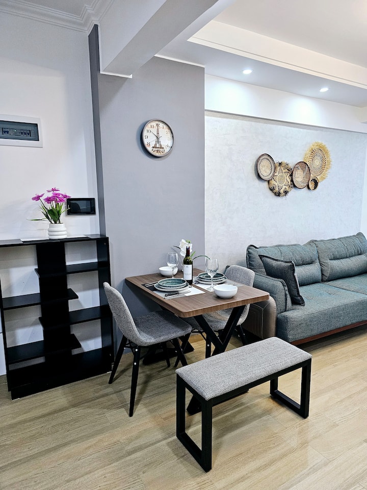 1 Bed 15th Floor Sunset Pool Gym - Kenya