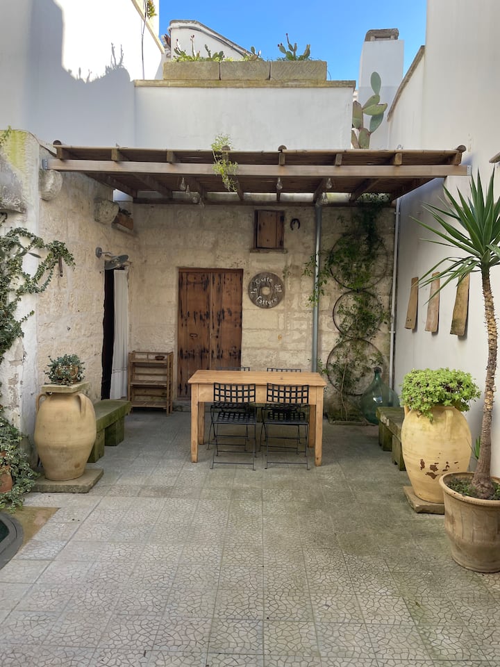 The Farmer's Court - San Cassiano