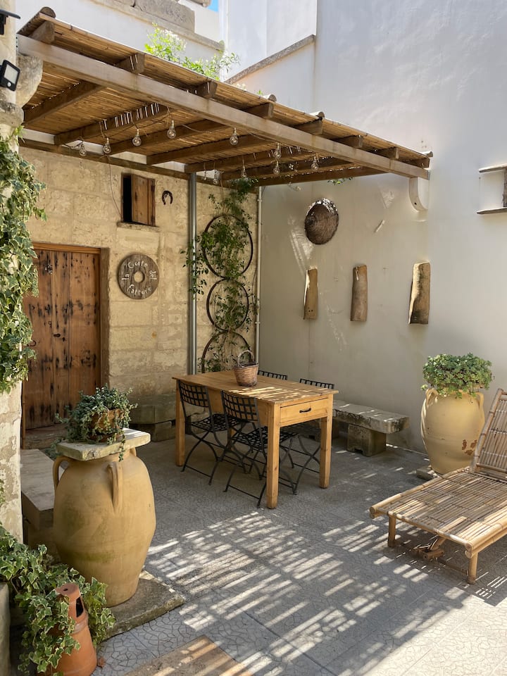 The Farmer's Court - San Cassiano