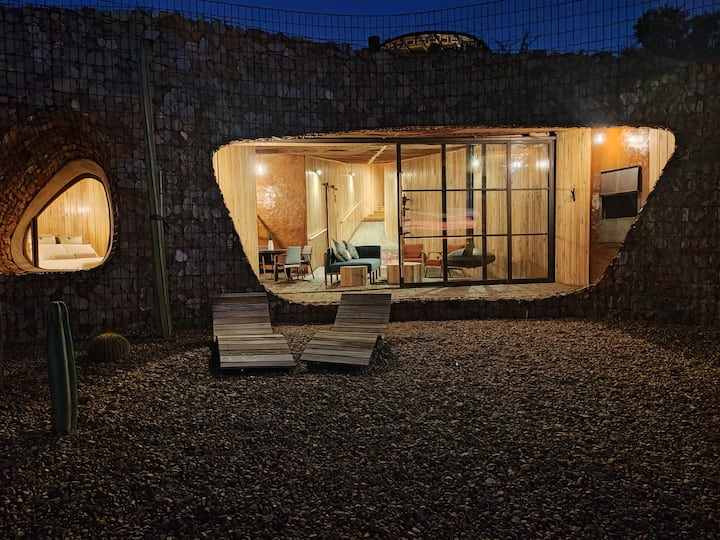 Romantic Cave With Hot Tub - Zuid-Afrika