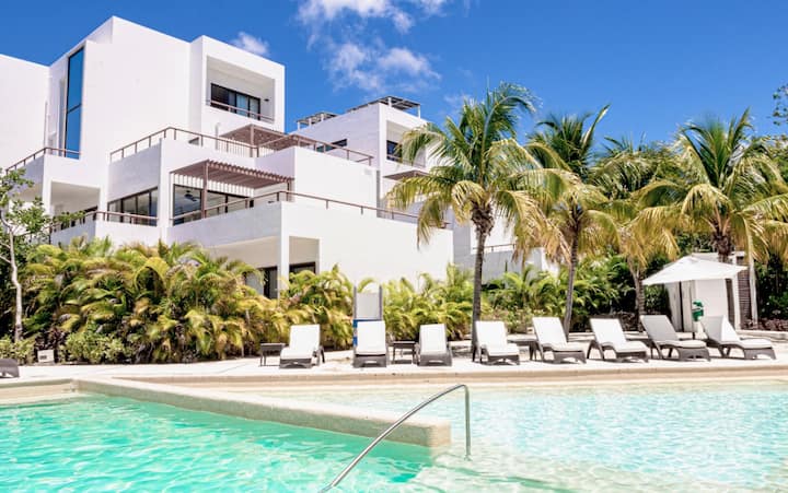 Vehicle/driver/concierge R Included - Tulum
