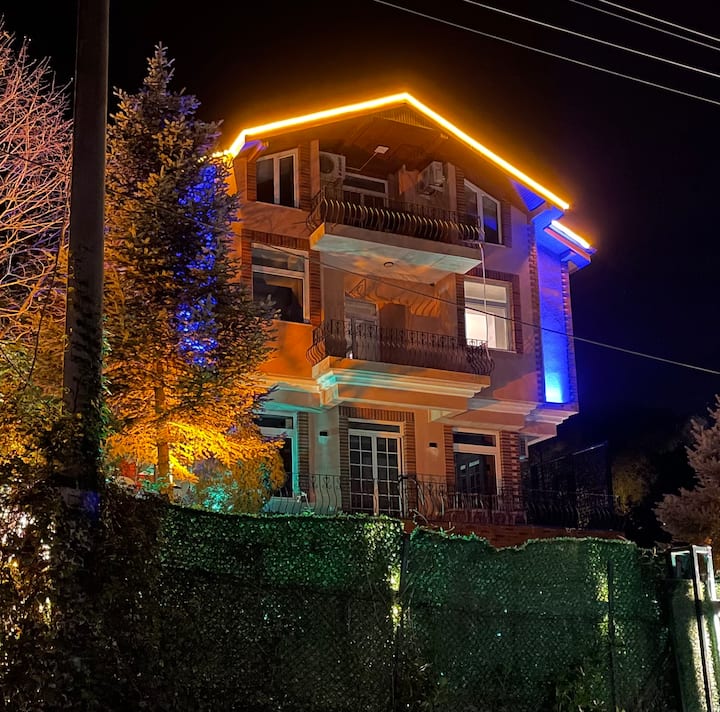 Villa Poli Sapanca-sıcak Havuz-lüks Göl Manzaralı - Sapanca