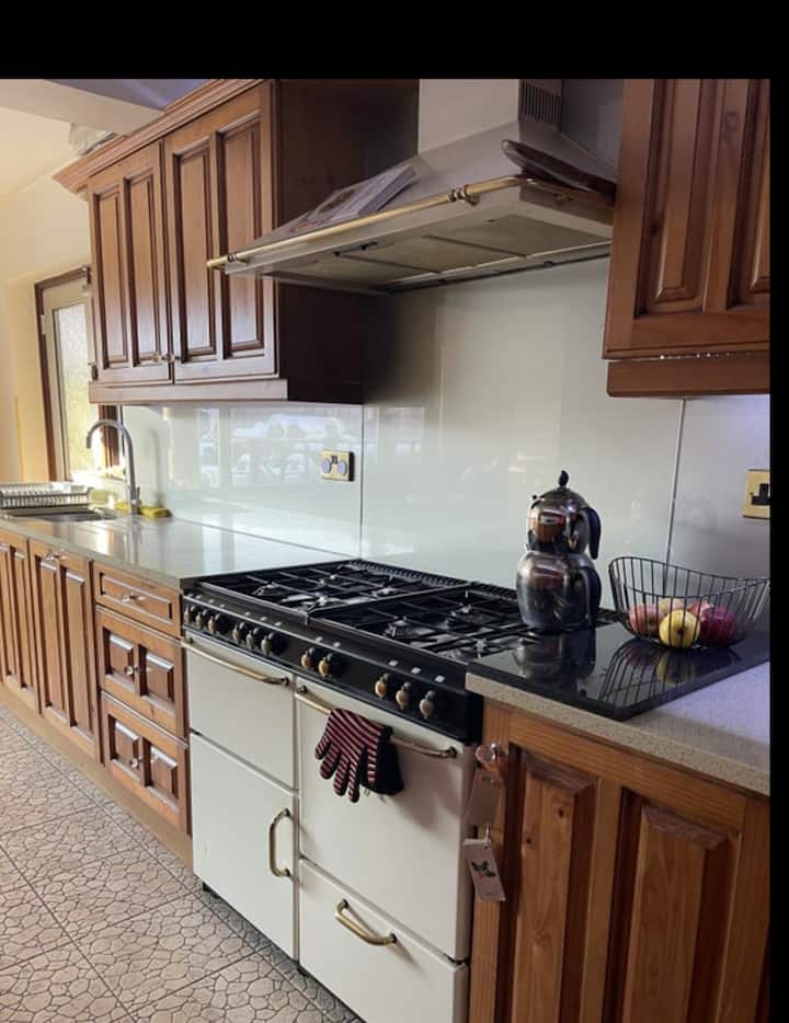 Cosy & Spacious Home To Rent - Hertford Castle