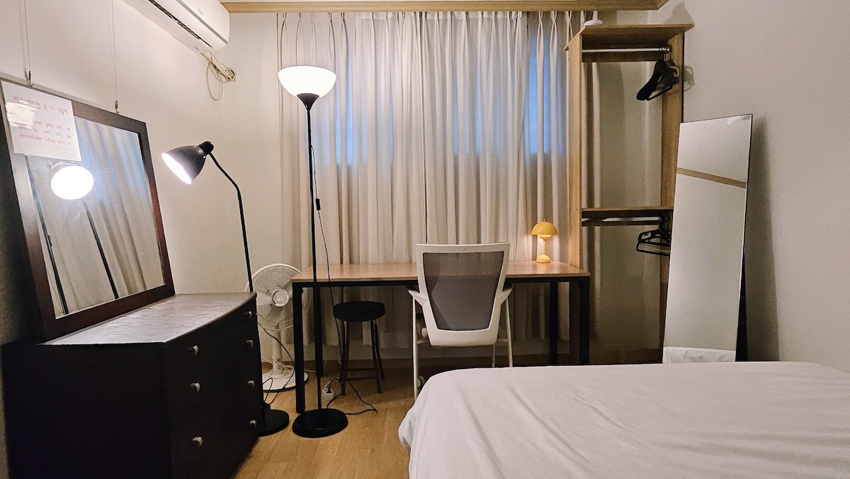 Happy day (Certified accommodation) #Gangnam Station #Sinnonhyeon ...