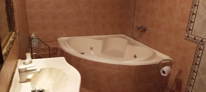 Casa C/jacuzzi Vajilla-no Cocina - Trelew