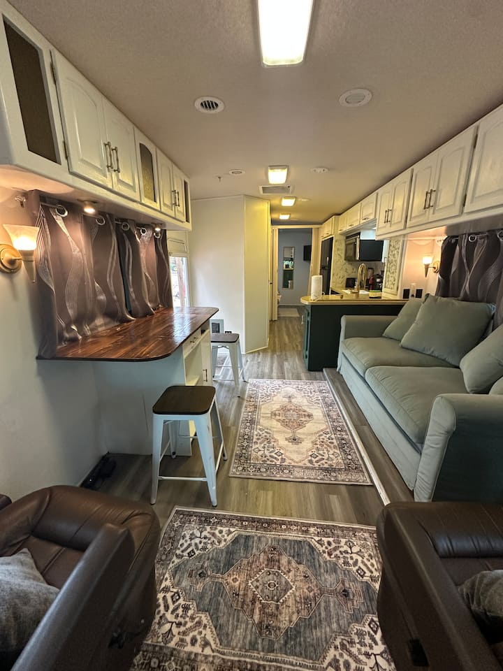 Spacious Rv And Camper Retreat! - Clearwater, FL