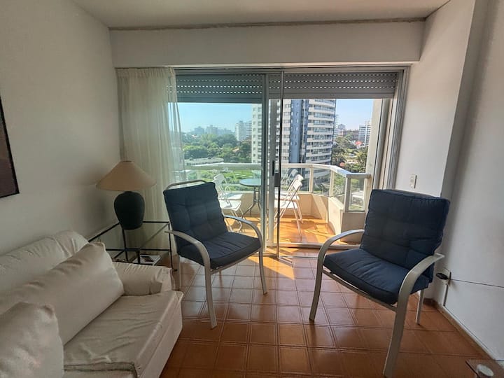 Apartamento En Playa Brava - Uruguay