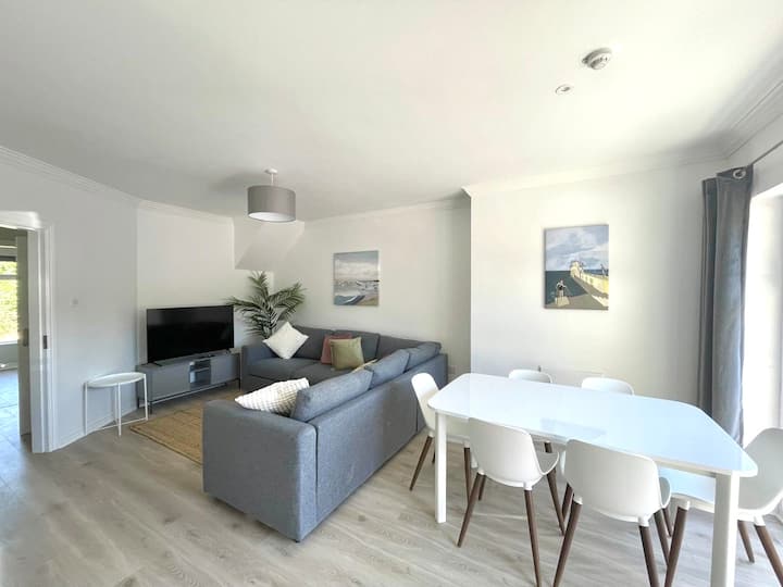 Modern And Accessible Apt 1 - Galway