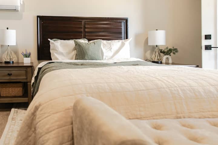 Lavender Loft | Quiet Area | Central Location - Boise