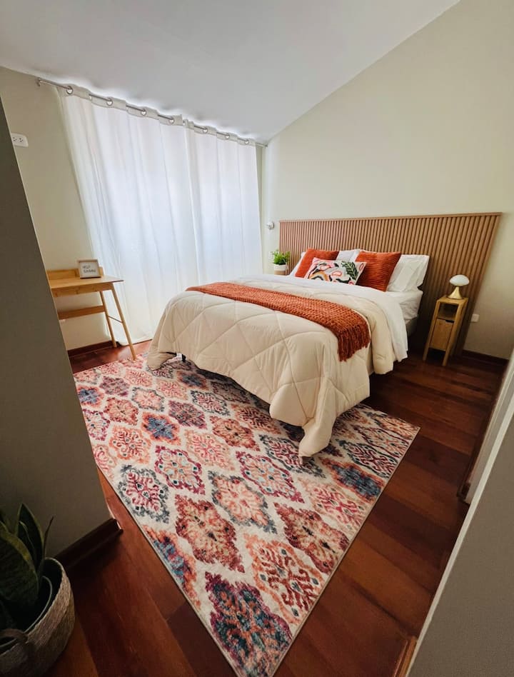 Suite Privada En Depa De 3 Pisos, Ubicación Ideal - Cusco