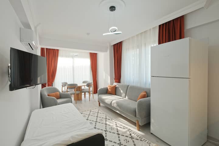 Welcoming Central Apt In Fethiye With Balcony - Fethiye
