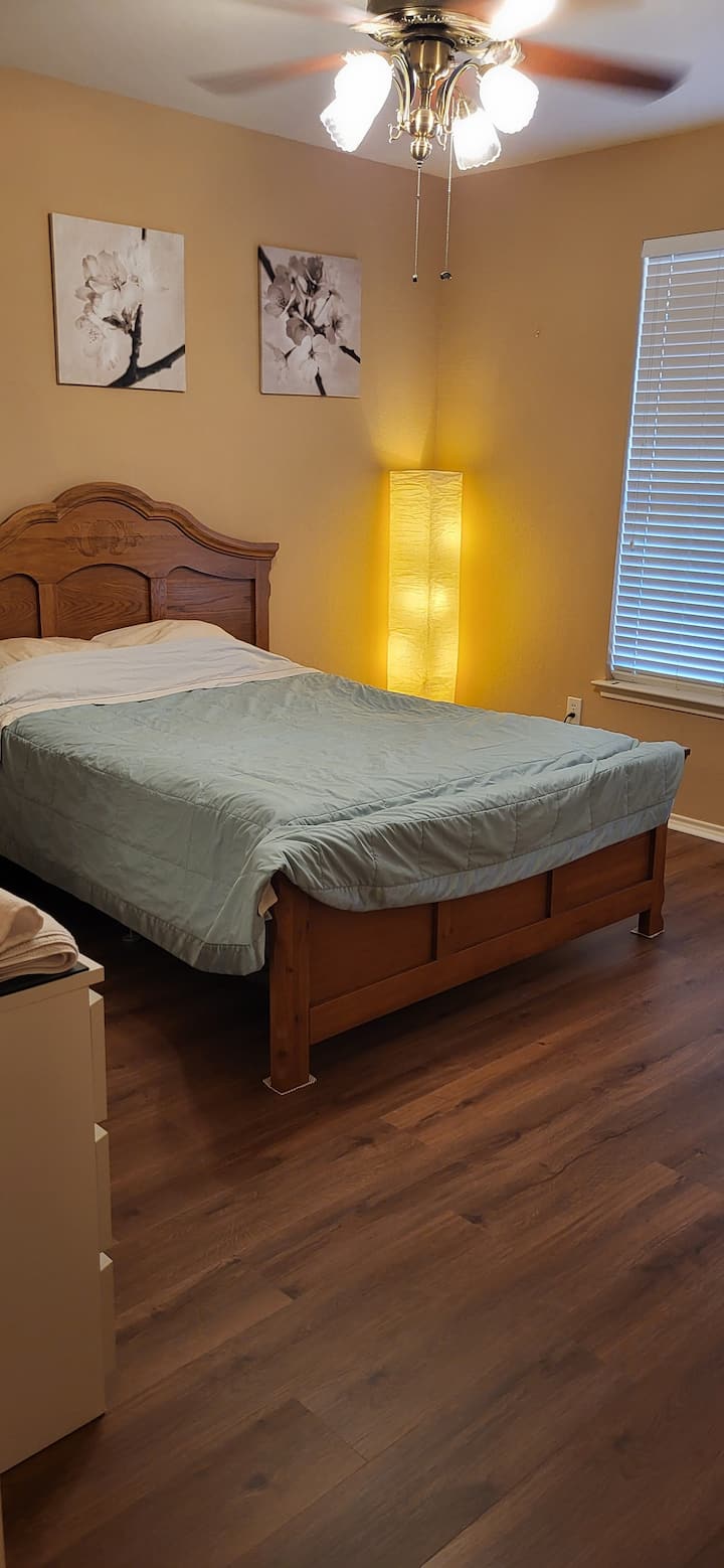 Make This House Like You Own. - Plano, TX